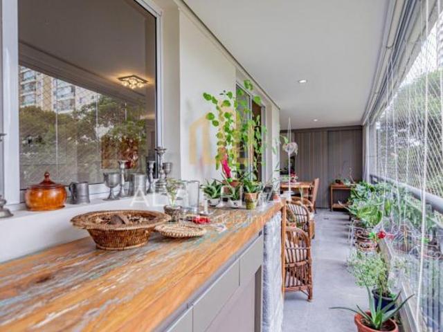 APARTAMENTO Á VENDA NO CONDOMÍNIO PARADISO 3 SUITES VARANDA GOURMET 3 VAGAS 172M².