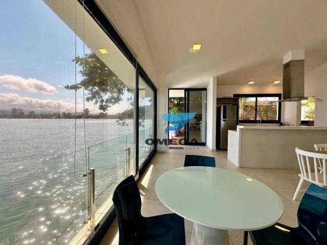 Apartamento à venda no Condomínio Península no Guarujá | Omega Imóveis