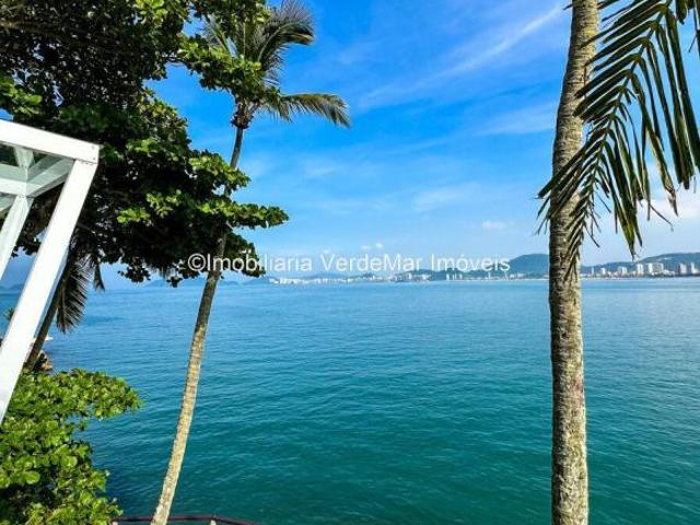 Apartamento À VENDA no condomínio Península Guarujá, vista mar