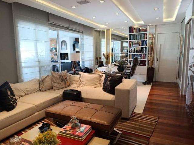 Apartamento à venda no Condomínio Pleno Santa Cruz na Vila Gumercindo em São Paulo SP