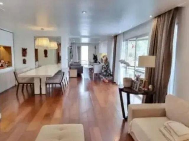 Apartamento à venda no condomínio Prince Park na Aclimação em São Paulo SP