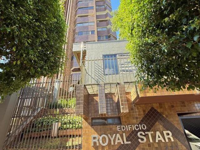 Apartamento a Venda no Condomínio Royal Star, em Foz do Iguaçu, PR