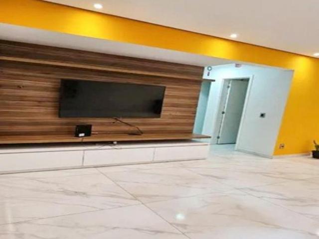 Apartamento à venda no Condomínio Rolyale Prestige na Vila Gilda em Santo André SP
