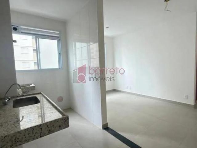 APARTAMENTO À VENDA NO CONDOMÍNIO RESIDENCIAL JARDINS NO BAIRRO ENGORDADOURO EM JUNDIAÍ/SP