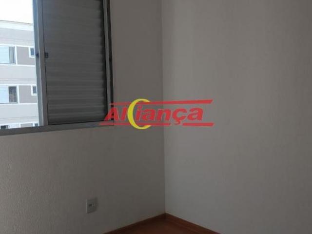 Apartamento à venda no Condomínio Residencial Santa Lúcia em Guarulhos