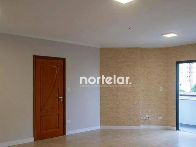 Apartamento a venda no condomínio Rhodes.