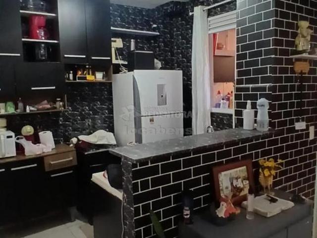Apartamento a venda no condomínio Rio das Vertentes com 02 quartos
