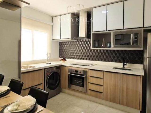 Apartamento à venda no condomínio Waterfalls Club Resid de Foz, PR