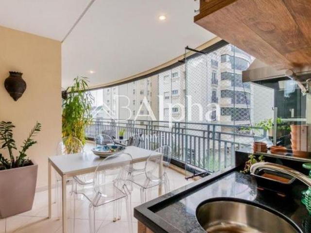 Apartamento a venda no Condomínio Terraços Tamboré em Santana de Parnaíba SP