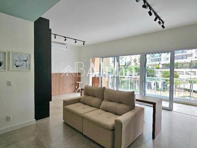 Apartamento à venda no Condomínio Trix Housing Tamboré em Santana de Parnaíba SP