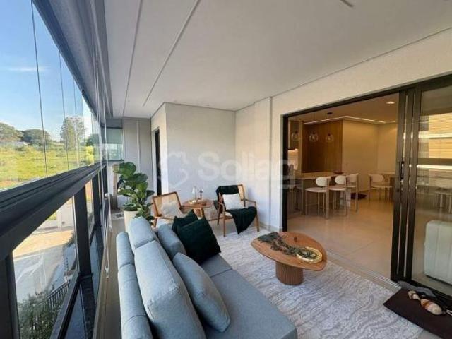 Apartamento á venda no Condomínio Unique, em Vinhedo, interior de São Paulo