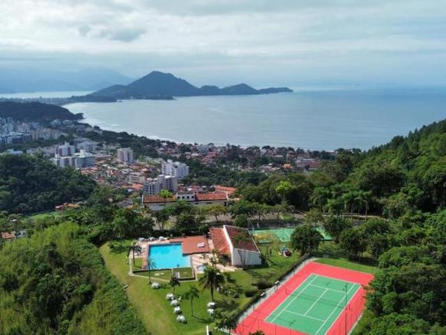 Apartamento à venda no Condomínio Varandas de Ubatuba – Praia das Toninhas
