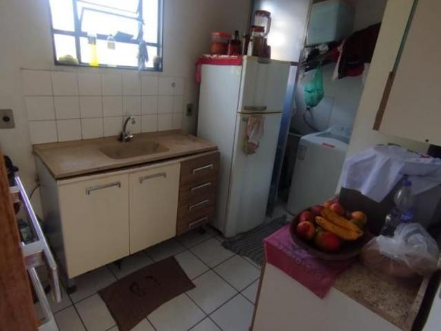 Apartamento à venda no Condomínio Vila Portugal em Taboão da Serra 42m²