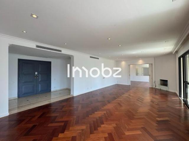 Apartamento à venda no Condomínio Villaggio Panamby Itapaiuna, 1800 São Paulo SP CEP: 05707