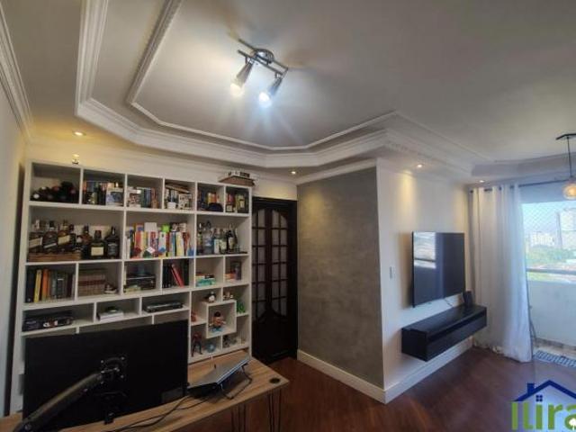 Apartamento á venda no Continental com 65 M2, 3 dormitorios em andar alto com vits livre e garagem c