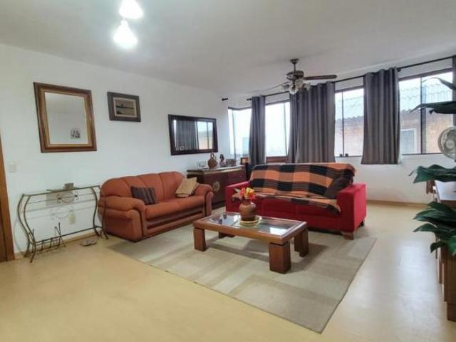 Apartamento à venda no Cristo Redentor /Porto Alegre com vaga dupla