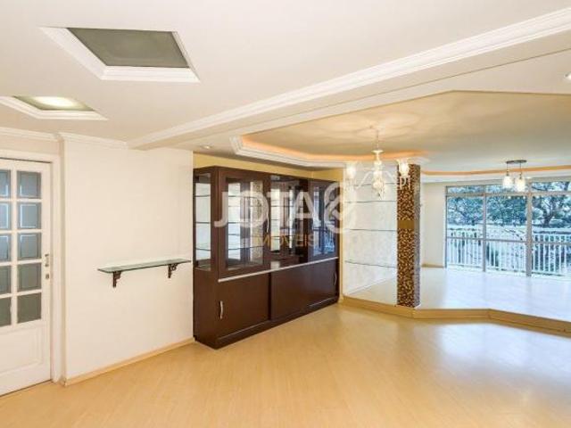 Apartamento à venda no Cristo Rei