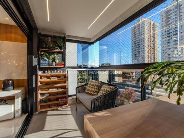 Apartamento à venda no Ecoville PORTEIRA FECHADA, 2 quartos, suíte, sacada com churrasqueira e vista