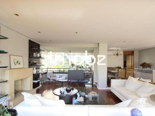 Apartamento à Venda Panamby, 4 Quartos, 200 m2
