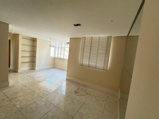 Apartamento à venda no Ed. New York, Setor Oeste, Goiânia, GO