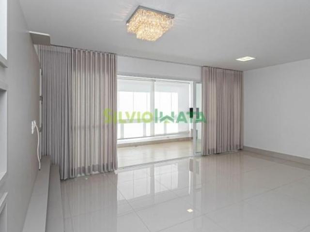 Apartamento à Venda no Ed. Luminum Residence com 134,42m² de área privativa com 3 Suítes e Sacada co