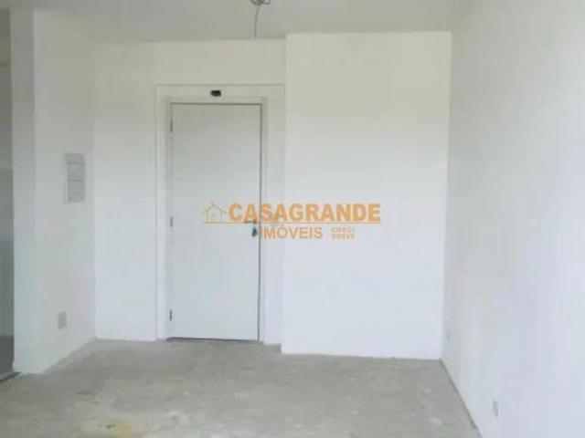 Apartamento à Venda no Ed Sinai 2 Dorms 54m² Zona Leste