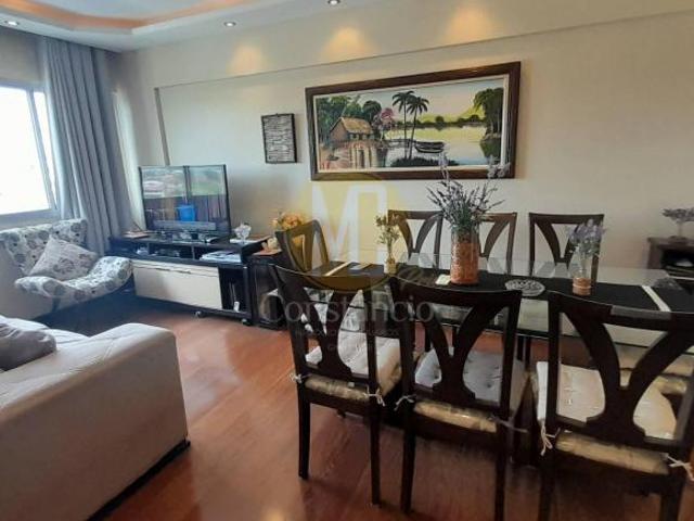 Apartamento à venda no Edifício Mandacaru na região Central