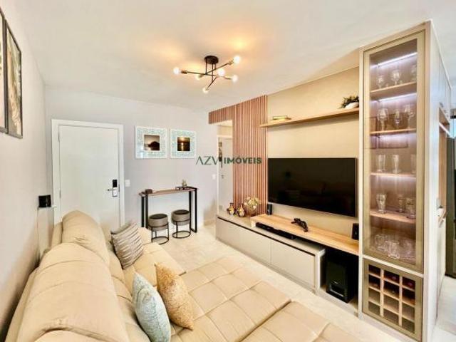 Apartamento a Venda no Edifício Mayfair no Vila Adyana em São José dos Campos/SP