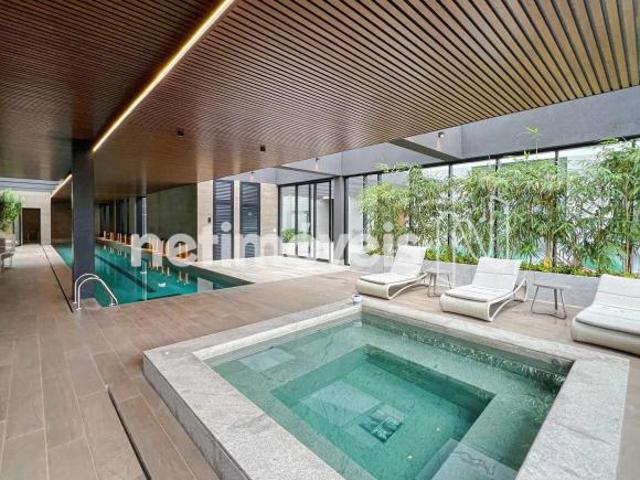 Apartamento à venda no Edifício Miró | 148 m²  | 3 Suítes | 3 Vagas | Vista panorâmica