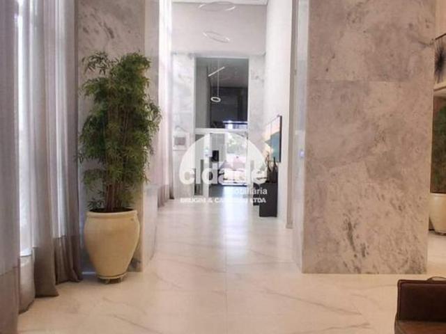 APARTAMENTO À VENDA NO EDIFÍCIO ABSOLUTE Centro de Cascavel PR