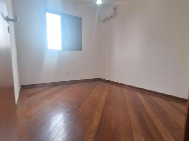 Apartamento à venda no Edifício Acácia Real na Vila Itapura em Campinas SP