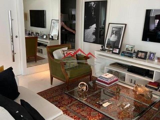 Apartamento à Venda no Edifício Brasília Majestic, em Santana, São Paulo/SP