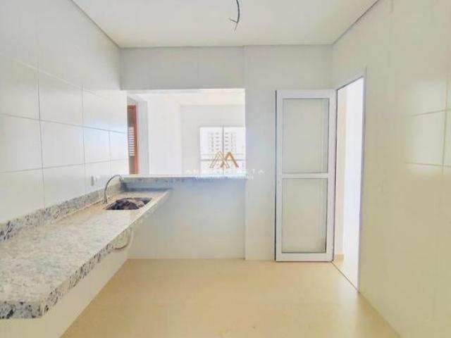 Apartamento à venda no Edifício Comendador Silvio Giglio, com 2 dormitórios