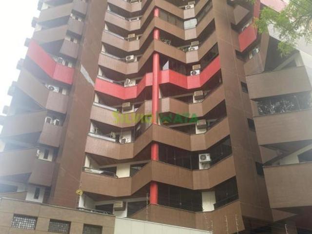 Apartamento à venda no Edifício Crystal Park Zona 07