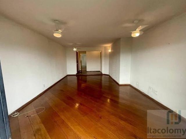 Apartamento à venda no Edifício De Ville, Alphaville