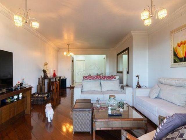 Apartamento à venda no Edifício De Ville com 144m² e 3 dormitórios