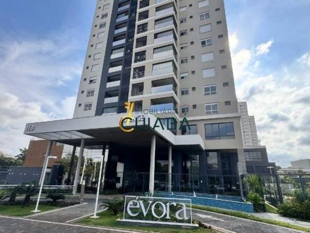Apartamento à Venda no Edifício Évora – Cuiabá