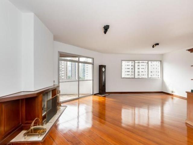 Apartamento a venda no Edifício Golden Park na Vila Uberabinha em São Paulo SP
