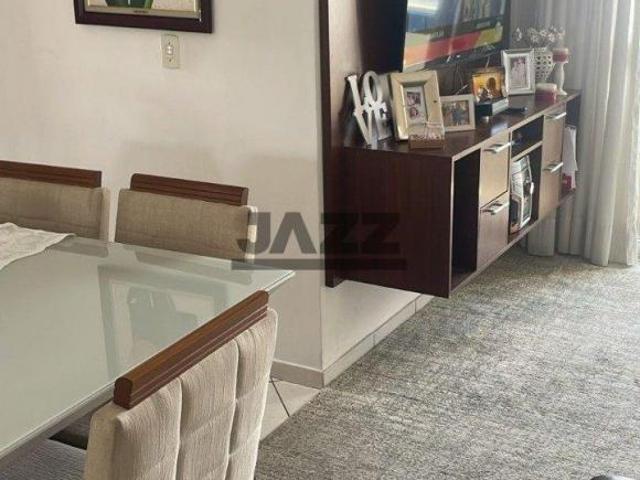 Apartamento à Venda no Edifício Graúna | 2 Dormitórios | 66 m²