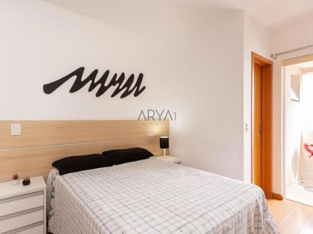 Apartamento à venda no Edifício Hyde Park no Centr