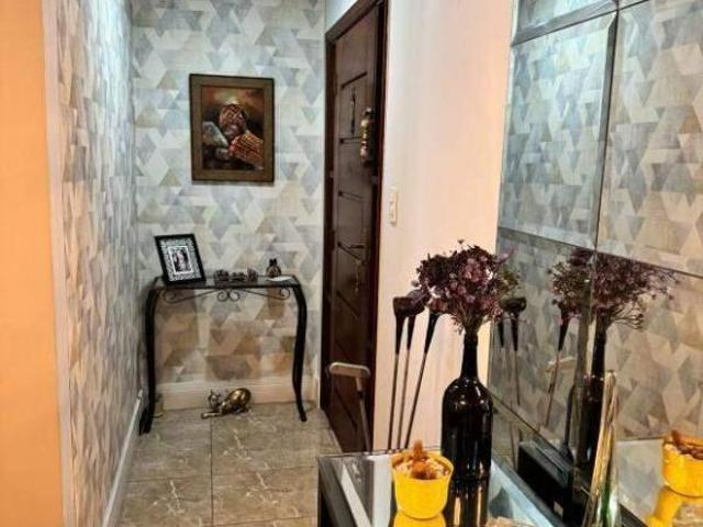 Apartamento à venda no Edifício Jardim Vila Rica em Santos com 3 quartos 1 suíte e 1 vaga de garag