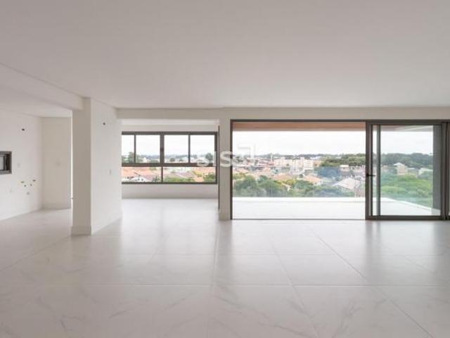 Apartamento à venda no Edificio Landhaus | 3 suite