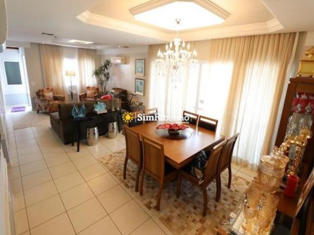 Apartamento a venda no Edifício Porto Buzios. Bairro Jardim Botânico