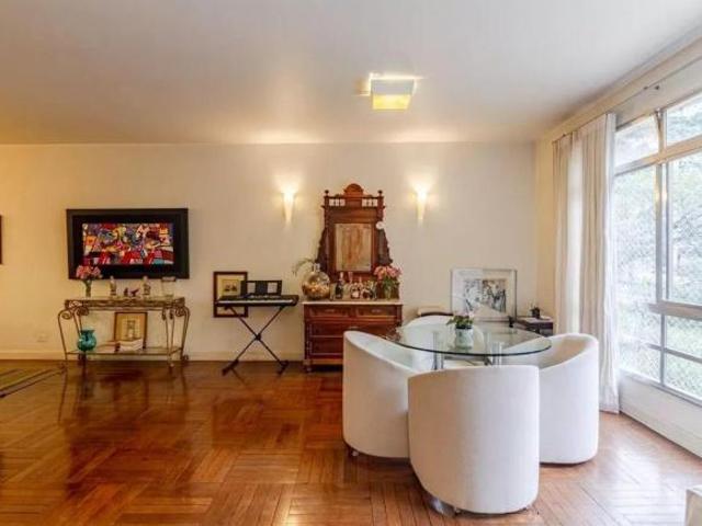 Apartamento a venda no Edifício Rapp em Jardim Paulista em São Paulo SP