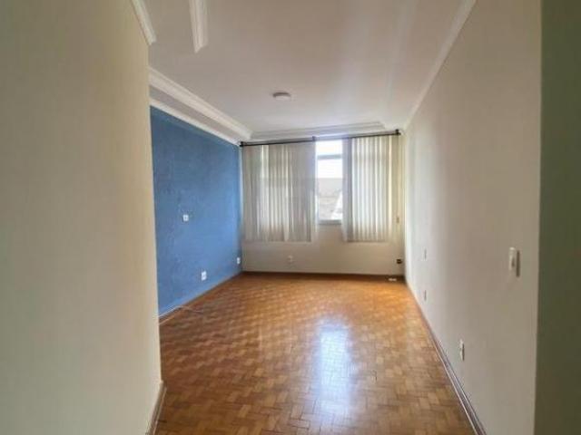 Apartamento à venda no Edifício Rita Holland, bairro Centro de Piracicaba SP