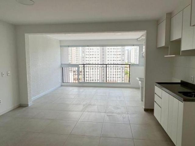 Apartamento à Venda no Edifício Side Barra Funda