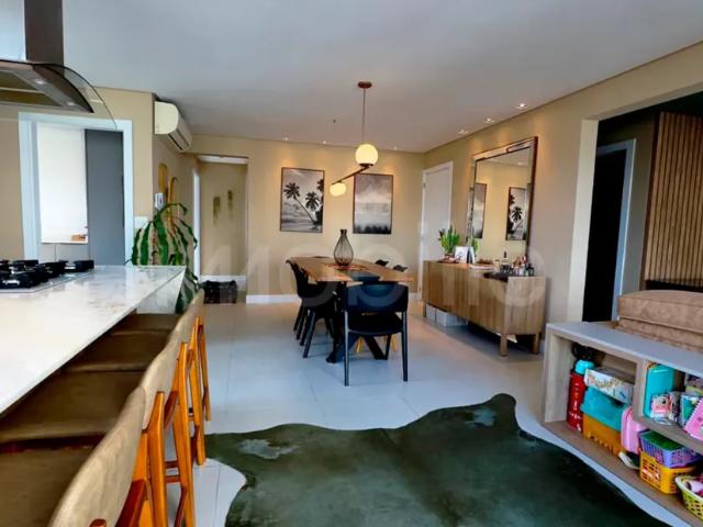 Apartamento à venda no Edifício Sol da Manhã em Balneário Camboriú