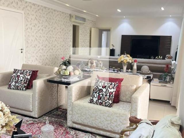 Apartamento à venda, no Edifício Único Campolim em Sorocaba, Edifício Único Campolim, com 4 quartos