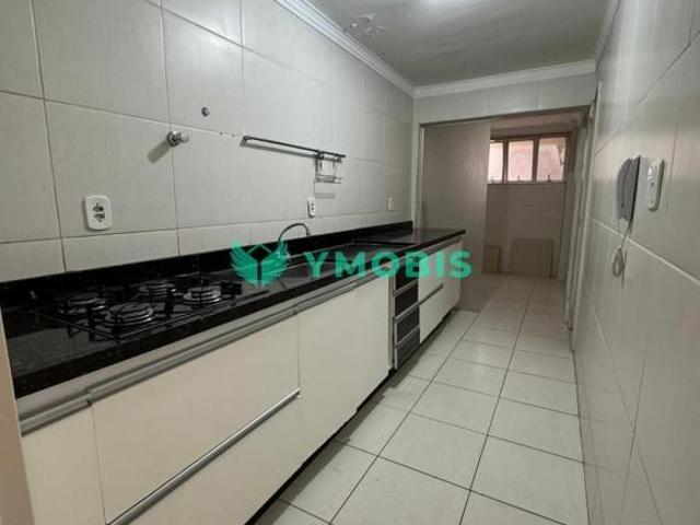 Apartamento à Venda no Edifício Via Turim 3 Quartos com Armários + Vaga Coberta Localização Imbatí