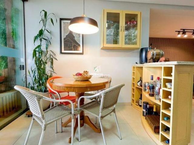 Apartamento à venda no Edifício Village Paris em Dourados/MS
